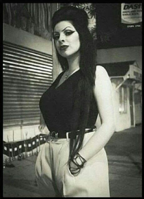 Ghim của lovely Tattoobunny trên Cholas