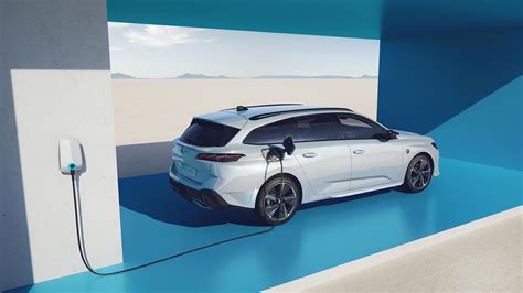 La Peugeot e 308 électrique est un pari osé Numerama