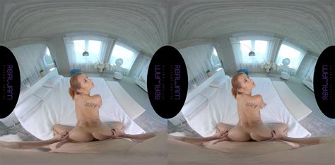 Jogging With Veronica Leal