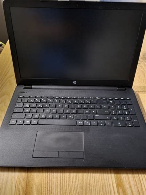 Prenosni racunalnik HP 15-bw0xx , 8GB ram , 1000GB trdi disk