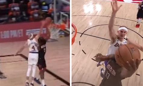 Basketball Top5 影即時這什麼爆發力！禿曼巴傳球失誤 一人全場狂奔賞哈登釘板追魂鍋