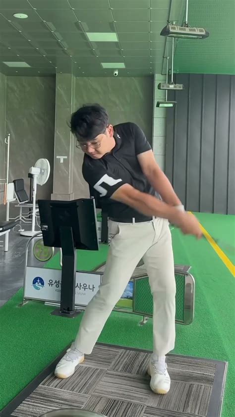 하체를 유심히 보세요 Golf Golfswing Golflife Golftips 골프레슨 골프 골프스윙 Youtube