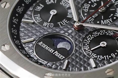 全新皇家橡树万年历腕表中国限量款商务范做了360度测评