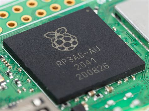 Köp Raspberry Pi Zero 2 W Essentials kit till rätt pris electrokit