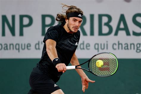 Stefanos Tsitsipas La Nueva Sensación Del Tenis Su Six Pack