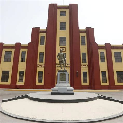 Colegio Militar Leoncio Prado La Ciudad Y Los Perros El Prado Encontado