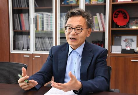 아주초대석 최경주 관광국장 럭셔리 관광 세계 관광시장과 승부한다 아주경제