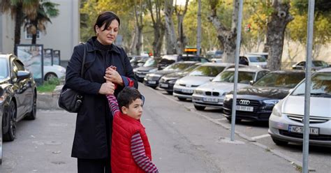 რატომ ეწერებიან აუტისტური სპექტრის მქონე ბავშვები რეგიონებიდან თბილისში