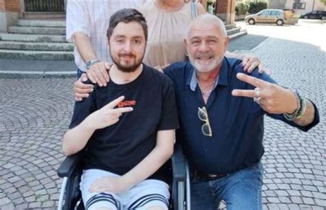 Strage di Samarate Nicolò esce dall ospedale mai più nella casa degli