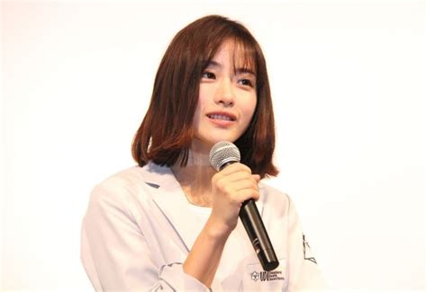石原さとみ：朝から天丼 井浦新「食べる姿が素晴らしい」と絶賛 毎日キレイ Beauty Hair Straightener Hair