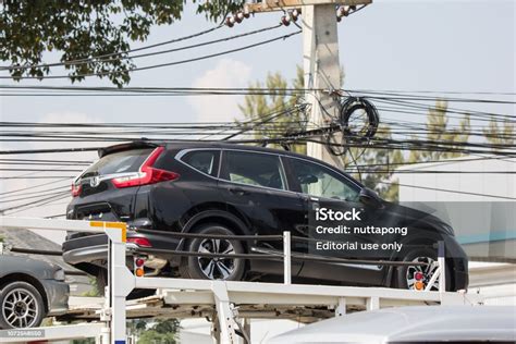 혼다 자동차에 대 한 애니 물류 그룹 캐리어 트레일러 트럭 거리에 대한 스톡 사진 및 기타 이미지 거리 교통 교통수단 Istock