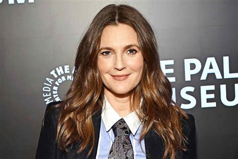 Drew Barrymore Confirms Shes Attending “saturday Night Live”s 50th