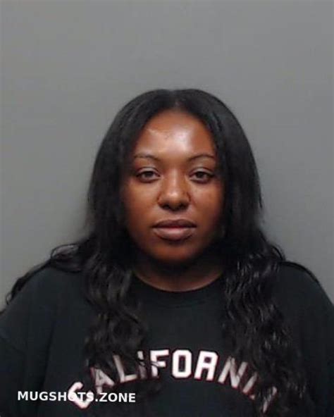 RAMIREZ SMITH VANESSA 10 11 2022 Smith County Mugshots Zone