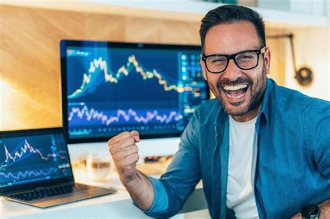 Premium Photo Smiling Group Of Diverse Businesspeople Working