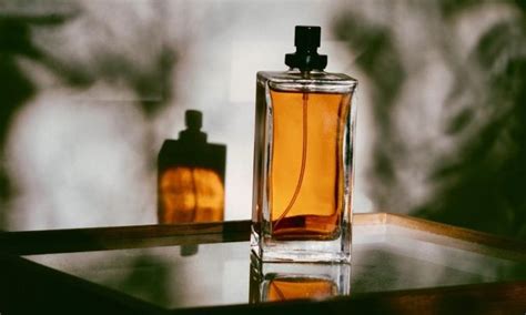 Longest Lasting Perfumes And Colognes For Men Dapper Confidential