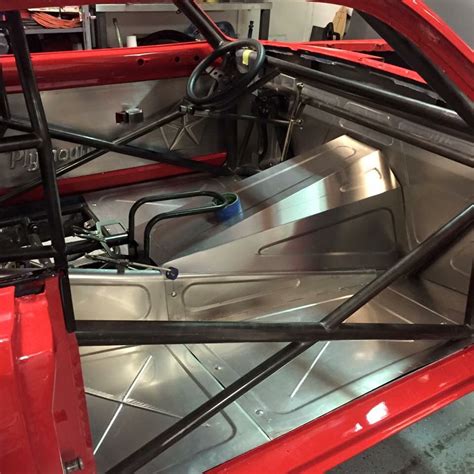 Pin By Jeff Hoffman On Fabrication Custom Car Interior Chassis