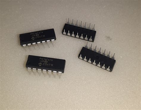 14 pin microchip microcontroller at ₹ 1000 piece sahakara nagar