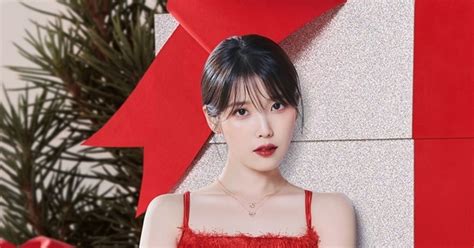 레드 드레스 아이유 눈부신 백설공주 [화보]