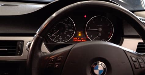 Jak wymienić filtr paliwa w BMW E diesel poradnik naprawy