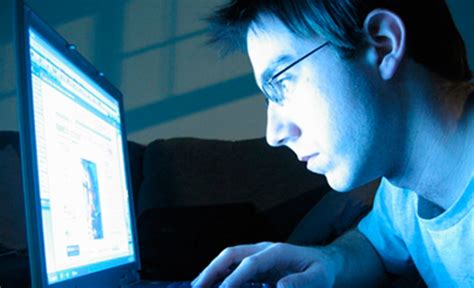 El Uso Excesivo De Las Redes Sociales Y Su Efecto En La Salud Mental