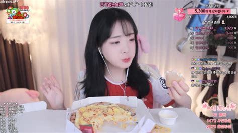 [클립]캄성🐷 늑스패치 잠깐 하와이안피자 먹방 망고 빙수 Soop Vod