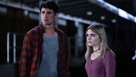 ‘the Winchesters Stars Meg Donnelly Drake Rodger Confirm Romance
