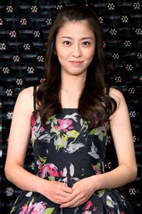 小林麻央 水着カレンダー
