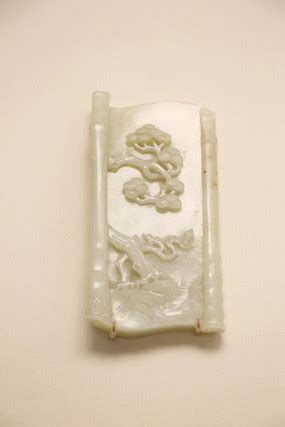 清代松竹梅纹臂搁高清图片下载 红动中国