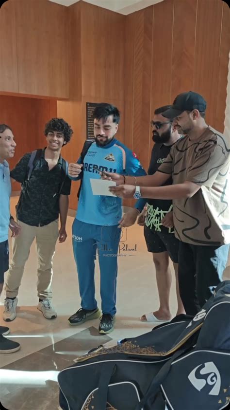Pallav Paliwal Exclusive Rashid Khan ️ ️ ️ ️ Papped With One Of Our