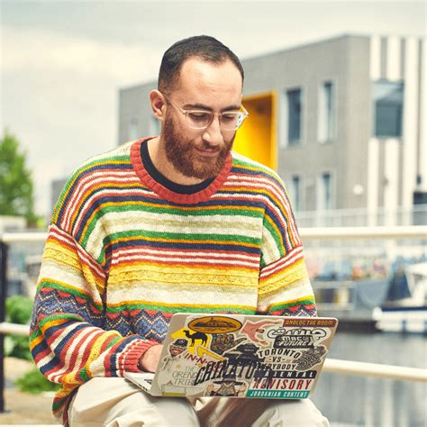 Graphic Design Ma Online At London College Of Communication Dezeen Courses