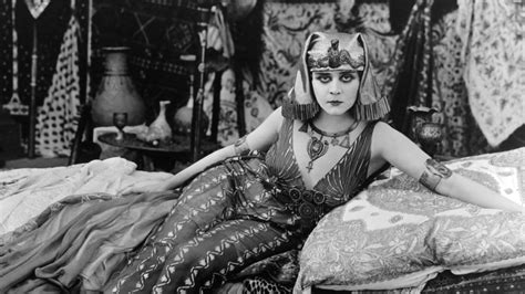 Theda Bara Vida Gloria Y Ocaso De La Primera Mujer Fatal Del Cine La