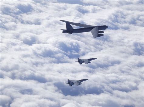 美b 52h轟炸機赴日聯演 鞏固印太安全 國際 美b 52h轟炸機赴日聯演 鞏固印太安全 青年日報