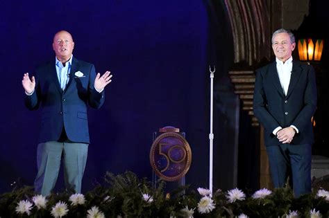 Bob Iger Wouldnt Give Up Office With Shower To New Disney Ceo Mumbai Times
