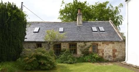 Реших да подаря къщата на баща ми на един съсед който се грижеше за нея от много години