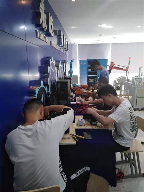 Plc编程班学员日常实操练习 合肥新工科智能制造学院