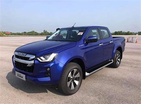 2020年モデル・いすゞ新型「d Max」の実車が世界初公開！想像以上にカッコいいこれだけの迫力で価格は約182万円から