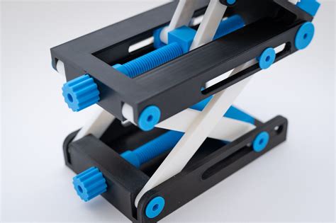 Tilt Lift Table With Fractal Vice 100 3d Printed No Extra Parts