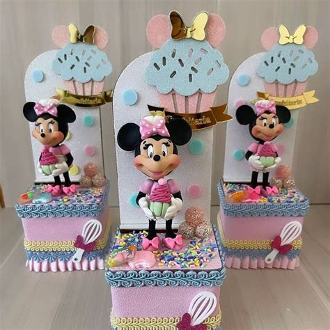 Um Trabalho No Tema Minie Rosa Confeiteira Para O Lindo Projeto Dos