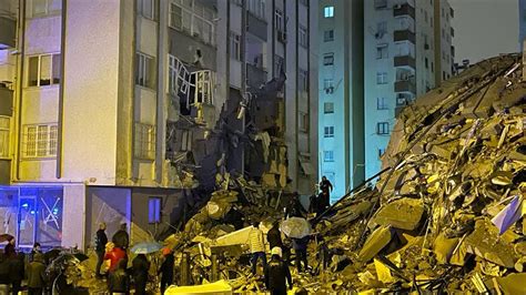 Kahramanmaraş taki deprem sonrası acı tablo AFAD ölü sayısını açıkladı