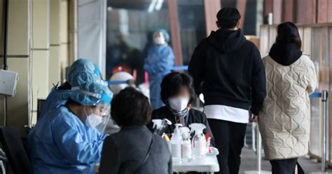 실내 마스크 언제 벗나 겨울철 재유행 끝나면 해제 검토