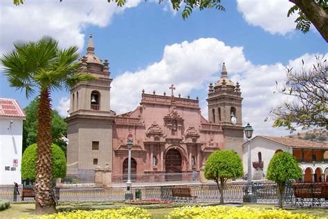 7 Lugares Imprescindibles que debes visitar en Ayacucho Perú