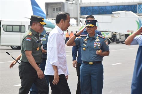 Danlantamal V Sambut Kedatangan Presiden RI Dan Panglima TNI