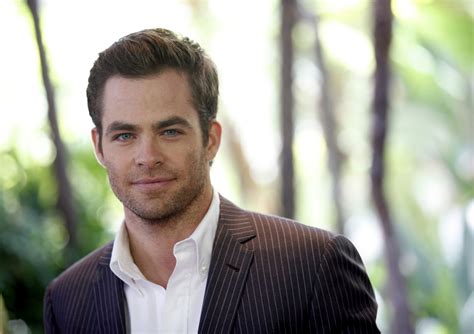 Chris Pine 7 Wallpics Net Wallpapers Photos Pictures Backgrounds