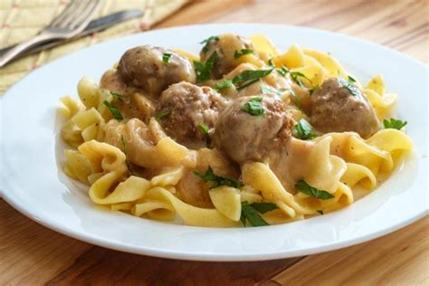 What To Serve With Meatballs 13 Tasty Side Dishes Insanely Good