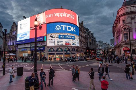 Https En Wikipedia Org Wiki Piccadilly Circus Media File Open