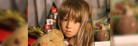 Estudian Regalar Muñecas Sexuales Infantiles Para Pederastas Para