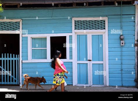 Panama Darien Woman Banque Dimage Et Photos Alamy