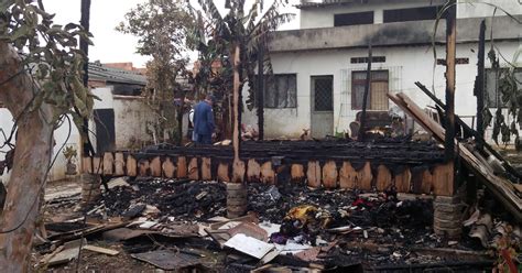 G Criança e bebê morrem carbonizados durante incêndio em Itajaí SC notícias em Santa Catarina