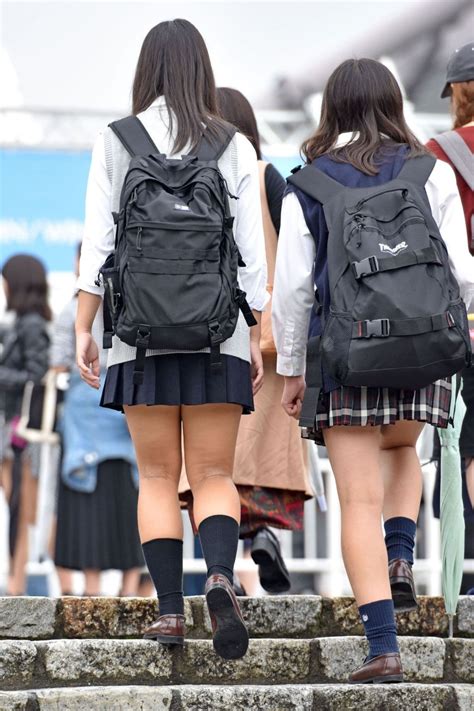 【画像】街で登下校中の女子高生を後ろからパシャリ Jkちゃんねる 女子高生画像サイト