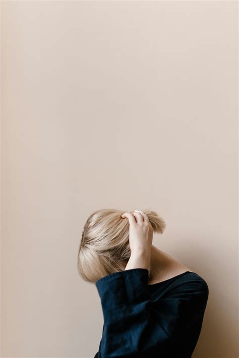 500 Shy Pictures Download Free Images On Unsplash